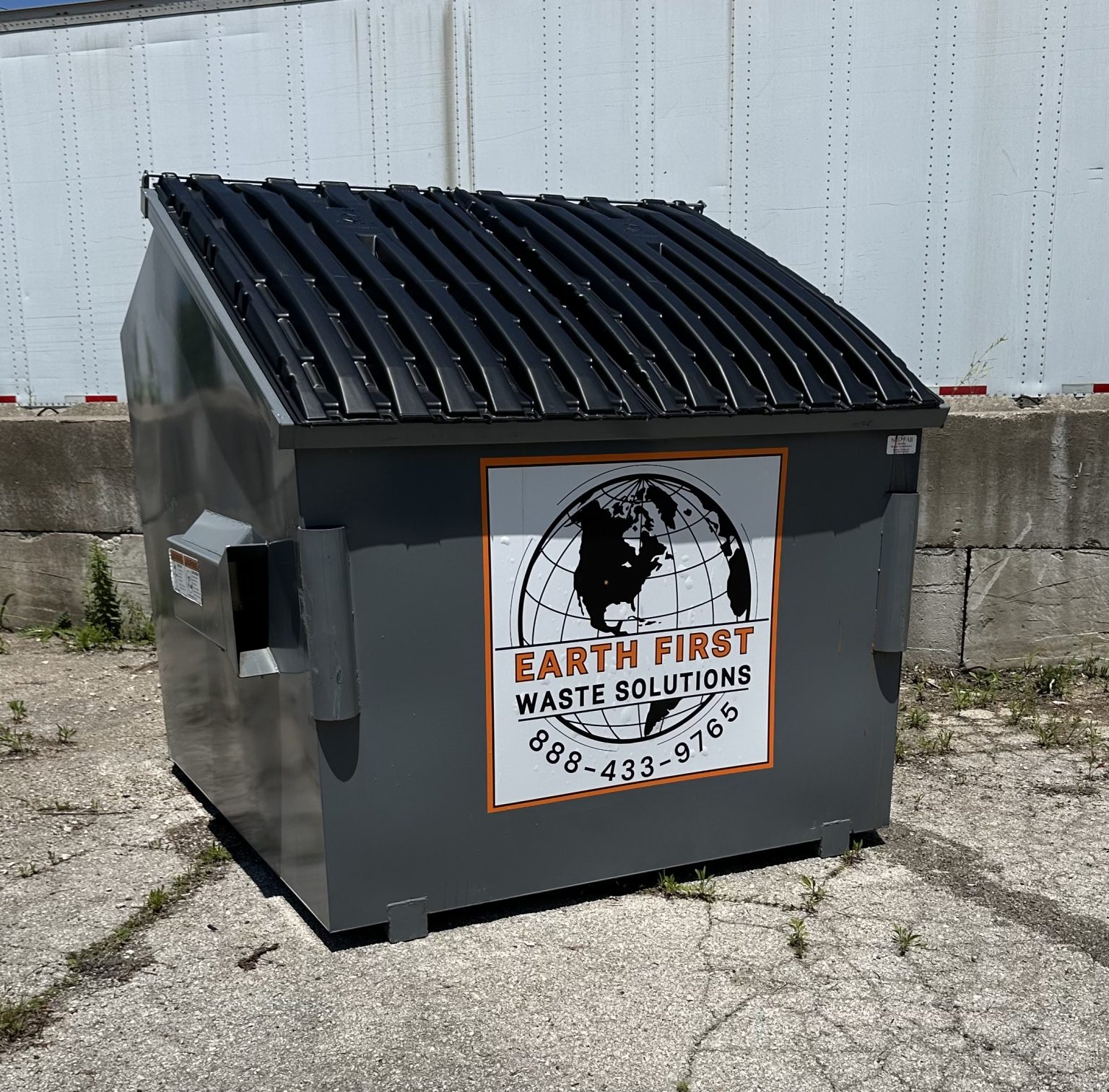 Reliable Trash Collection Services | Earth First Waste